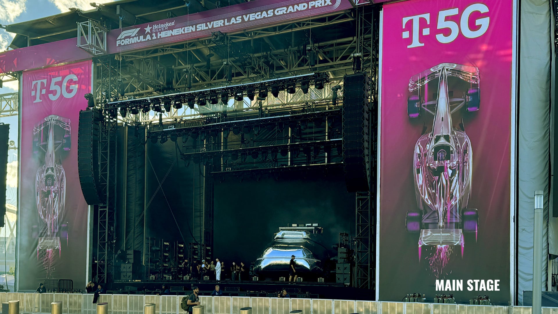 Graphics and 3D renderings of the Las Vegas F1 Grand Prix - Bowen Studios